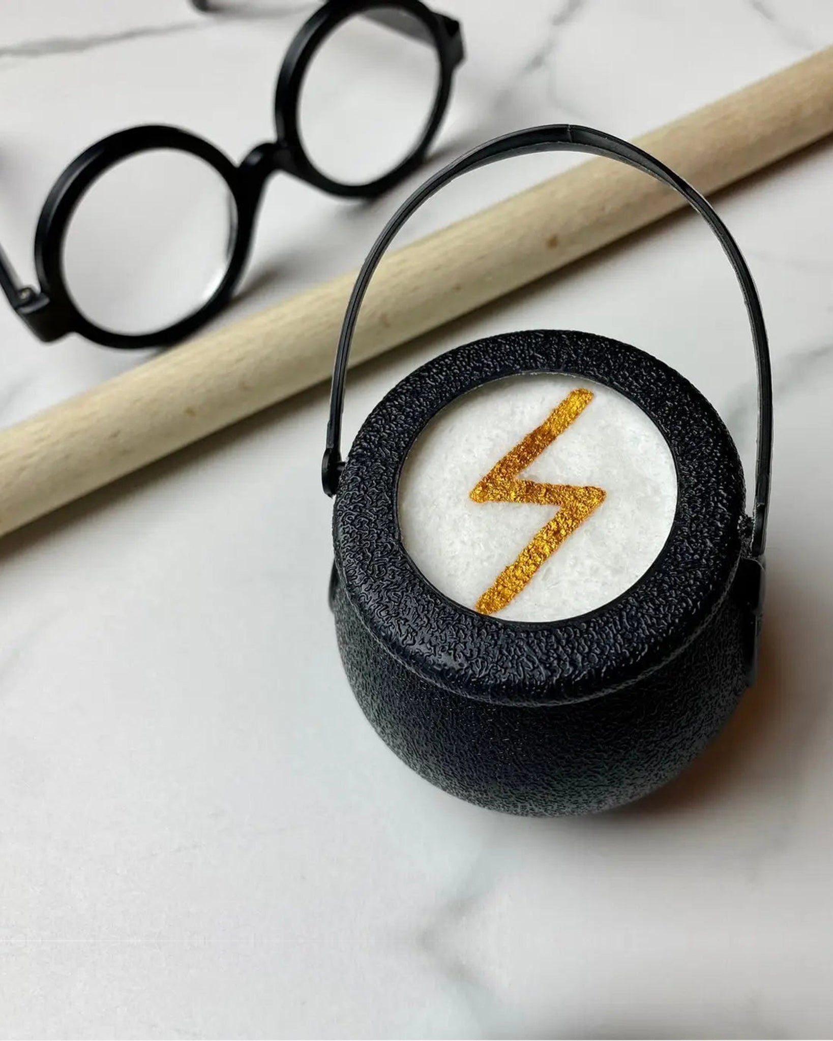 Wizard Sorting Cauldron – Little Valkyrie